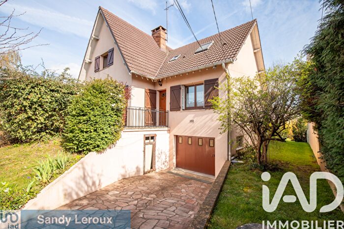 Maison à vendre - Yerres, Taillis, Garenne - 6 pièces - 4 chambres