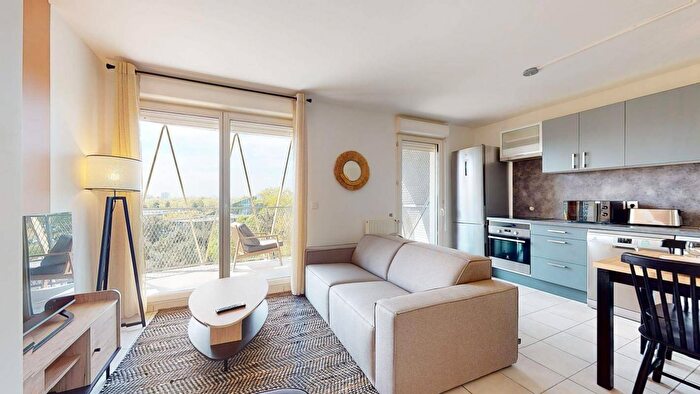 Appartement 5 pièces à louer à Bacalan, Bordeaux