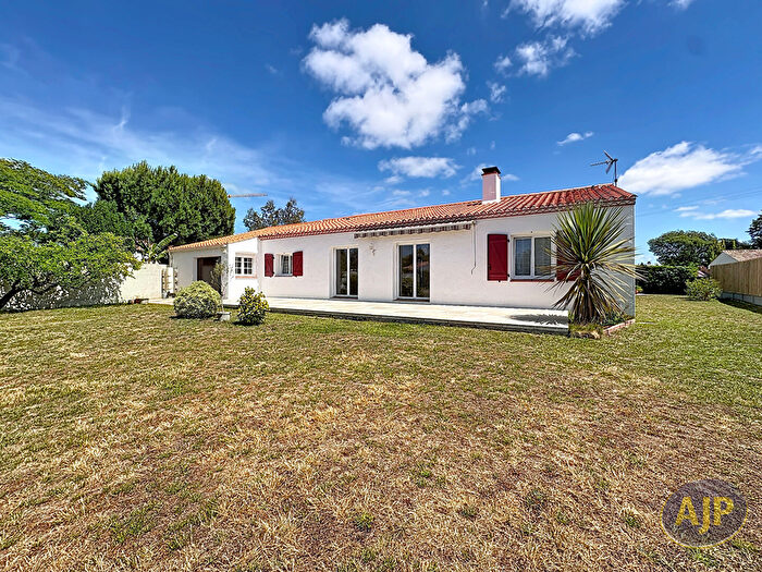 Maison 6 pièces à vendre à Challans, Saint Dominique, Route des Sables d'Olonne