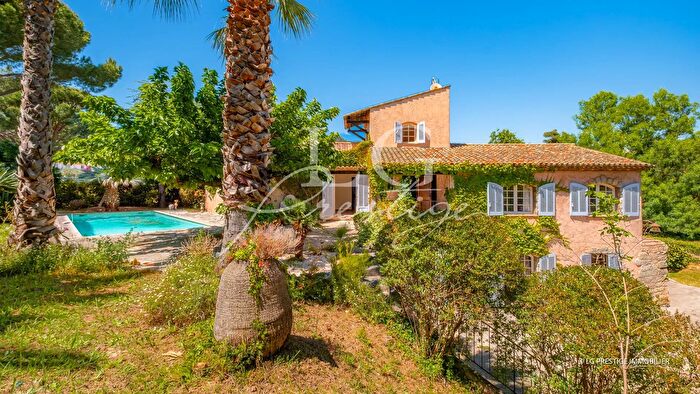 Maison à vendre - Mandelieu-la-Napoule, Minelle - 7 pièces - 4 chambres