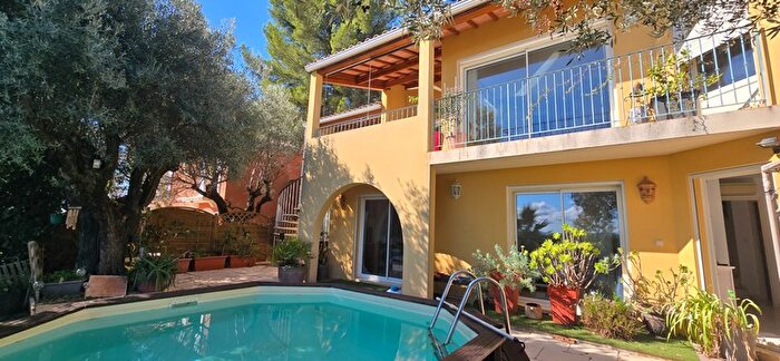 Maison à vendre - La Farlède - 5 pièces - 4 chambres