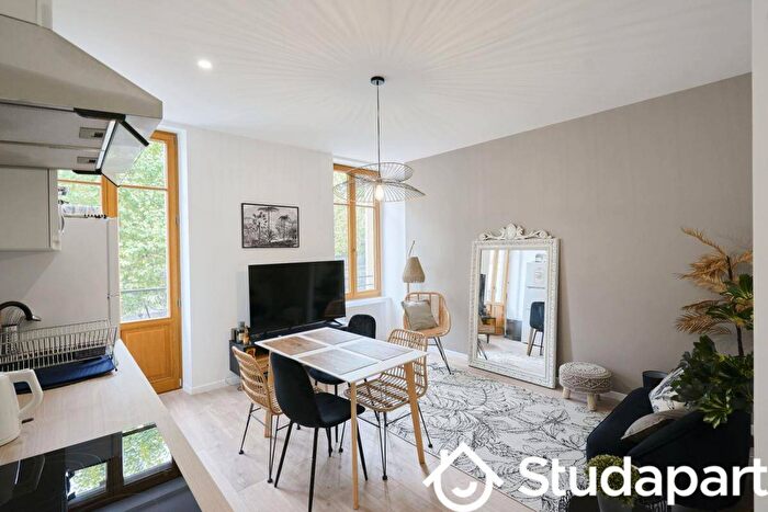 Appartement à louer - Saint Pierre-René II, Nancy - 1 pièce - 2 chambres