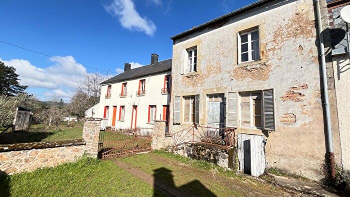 Maison 11 pièces à Cussy-en-Morvan, à vendre