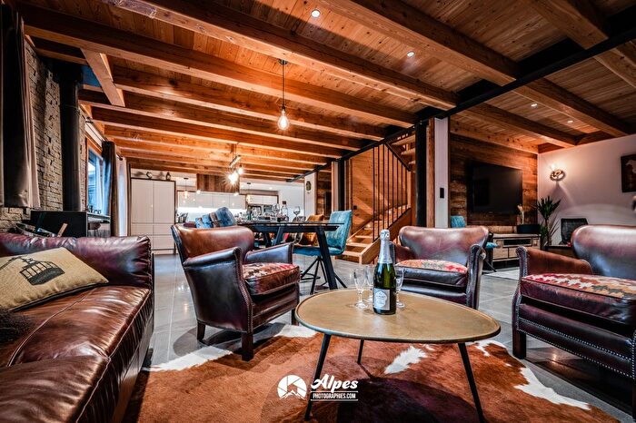 Maison 8 pièces à vendre - Saint-Chaffrey