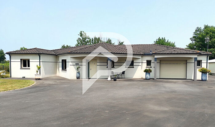 Maison à vendre - Les Peintures - 8 pièces - 4 chambres