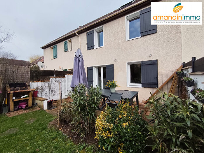 Maison à vendre - Vert-Saint-Denis - 6 pièces - 4 chambres