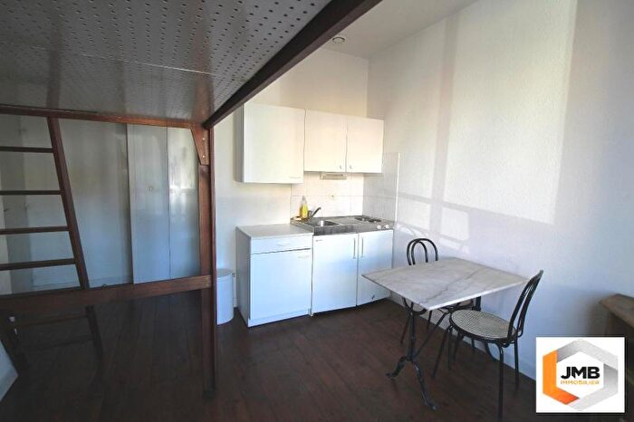 Appartement à louer - Millau, Ladoux, Porte de la Victoire, Le Cayrel, Cartayre, Ladoux - 1 pièce