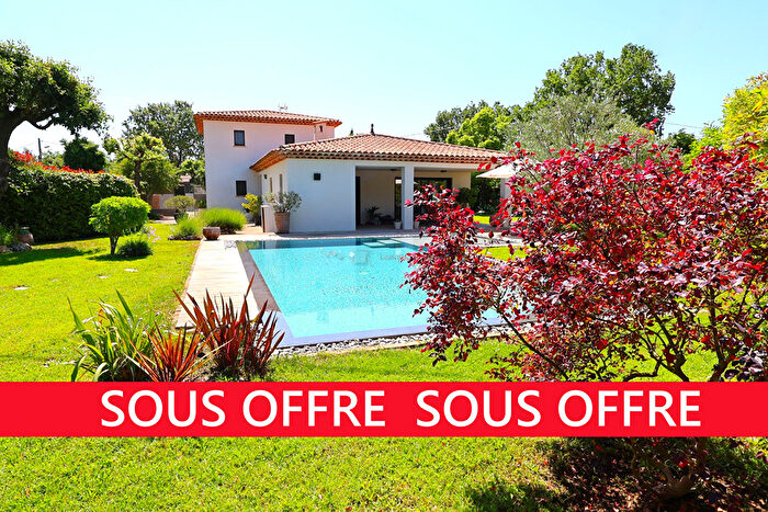 Maison 6 pièces à Saint-Cézaire-sur-Siagne, à vendre