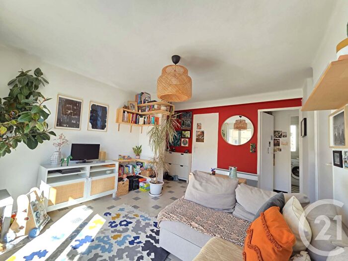 Appartement à vendre - Toulon, Saint-Roch - 3 pièces - 2 chambres