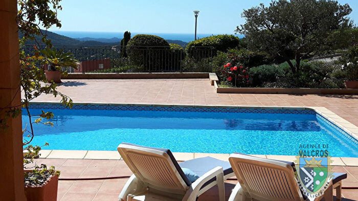 Maison à vendre - La Londe-les-Maures, Valcros, Alicastre, Haut Pansard, Bas Pansard, Le Pin - 7 pièces - 4 chambres