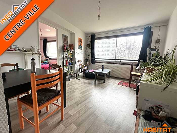 Appartement à vendre - Quartiers Ouest, Bourg lEvesque - 2 pièces - 1 chambre