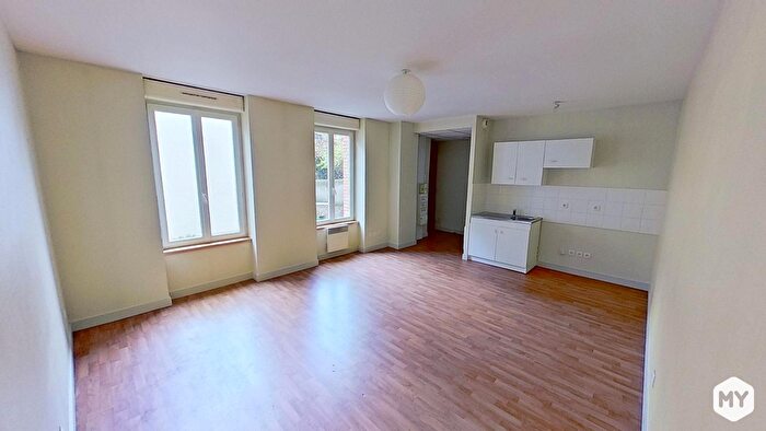 Appartement à louer - Clermont-Ferrand, Delille, Cathédrale, La Gare - 2 pièces - 1 chambre