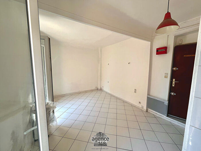 Marseille 2ème, Hôtel de ville : Appartement 1 pièce à louer