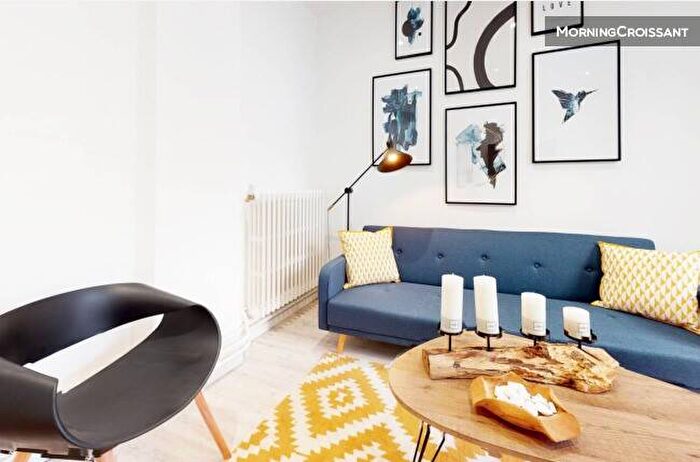 Appartement à louer - Ville Sud Ouest, Fontainebleau - 1 pièce