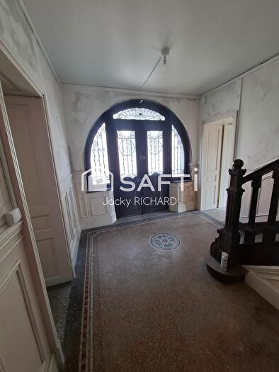 Maison 7 pièces à vendre à Dun-sur-Meuse