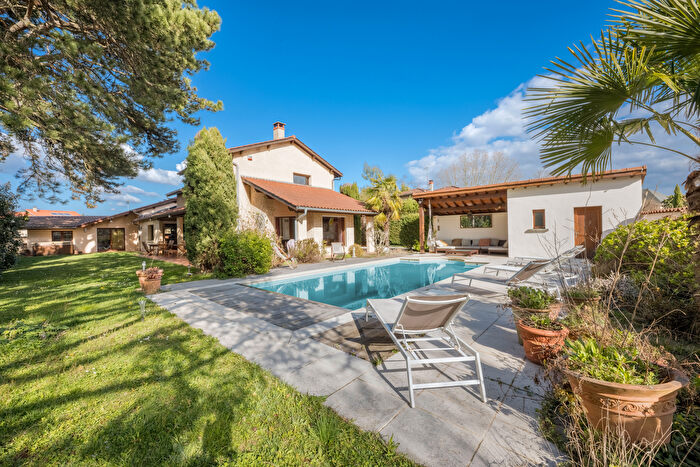 Maison à vendre - Lyon e , Ménival, Battières, La Plaine - 8 pièces - 5 chambres