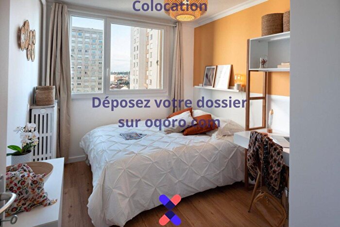 Appartement à louer - Le Bachut, Lyon ème arrondissement - 5 pièces - 4 chambres