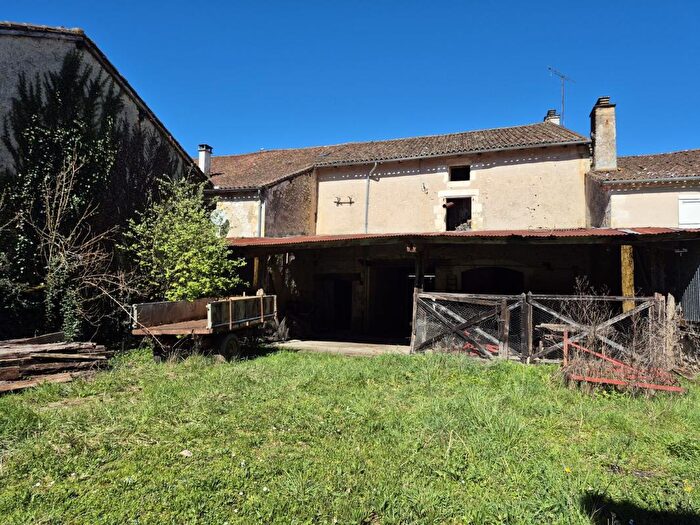 Maison à vendre à Saint-Pardoux-la-Rivière
