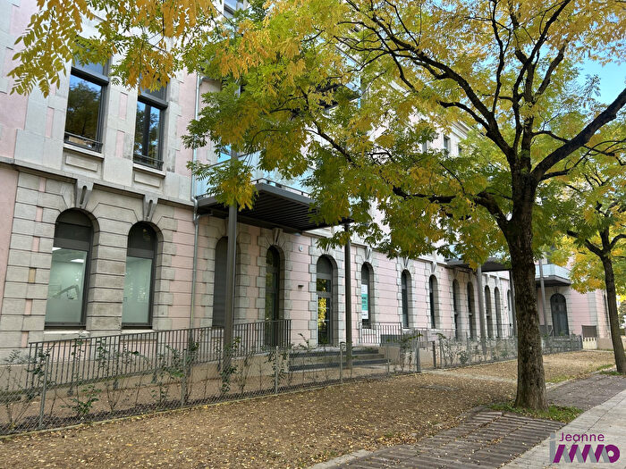 Appartement à vendre - Belfort, Centre-ville, Fb de Montbéliard - 1 pièce