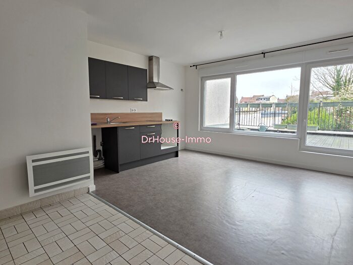 Appartement à louer - Loos, Centre-ville - 2 pièces - 1 chambre