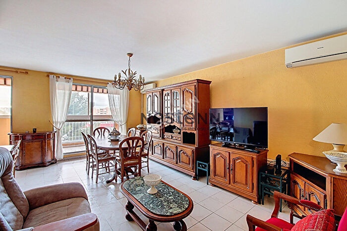 Appartement à vendre - Vitrolles - 4 pièces - 3 chambres