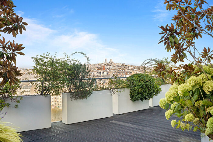 Appartement 6 pièces à Paris 17ème, Porte de Clichy, à vendre