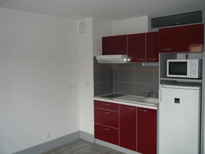 Gare-Peloux Mail-Citadelle, Bourg-en-Bresse : Appartement 1 pièce à louer