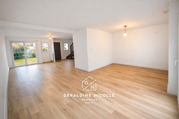 Maison à vendre - Vannes, Sud Est - 5 pièces - 4 chambres