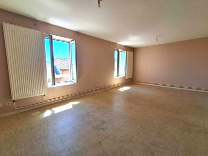 Appartement 3 pièces à Quincié-en-Beaujolais, à louer