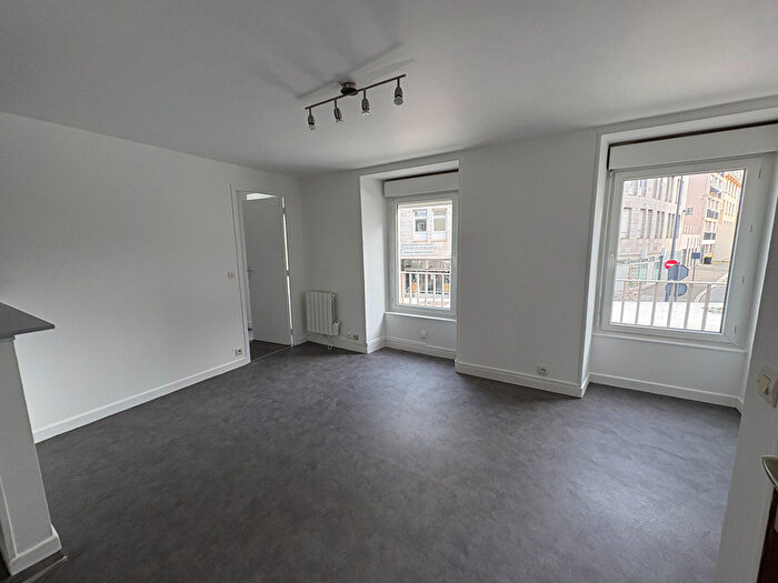 Appartement à louer - Saint-Brieuc, Centre-ville, Saint-Michel, Le Légué, Notre-Dame - 2 pièces - 1 chambre