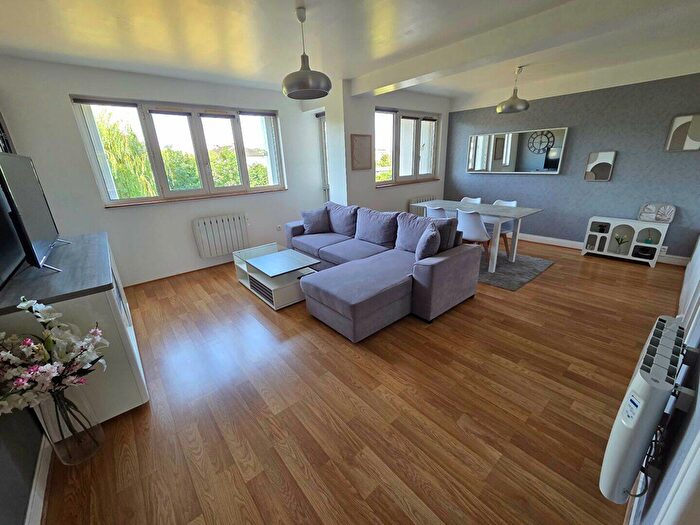 Appartement 3 pièces à Carouge Joncs Marins, Brétigny-sur-Orge, à louer