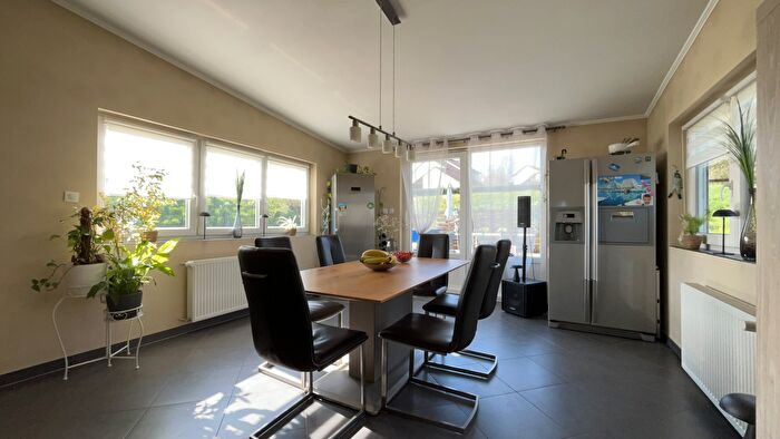 Maison à vendre - Mondorff - 8 pièces - 5 chambres