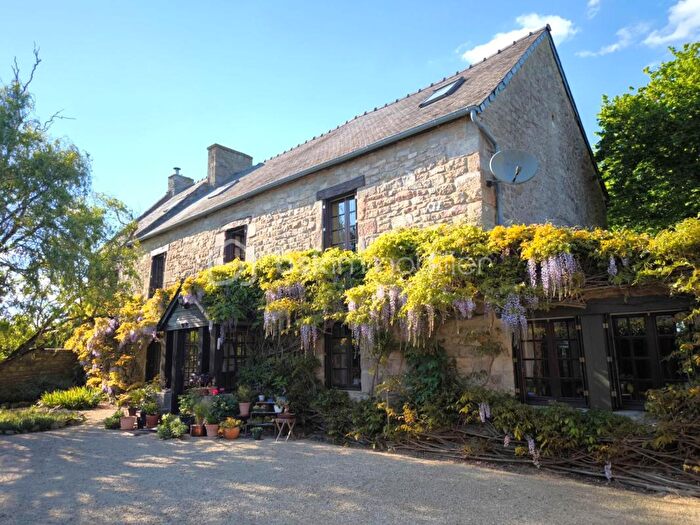 Plélan-le-Petit : Maison 6 pièces à vendre