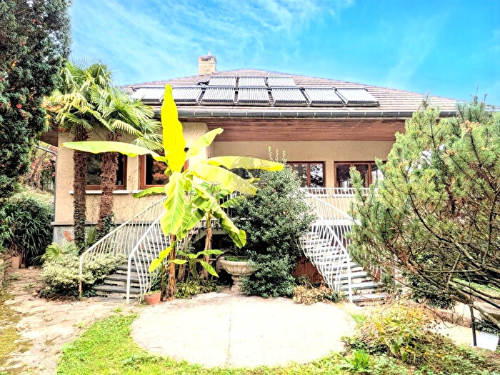 Maison à vendre - Francheville, Francheville Le Bas, Grandes-Terres, Le Chater - 10 pièces - 8 chambres