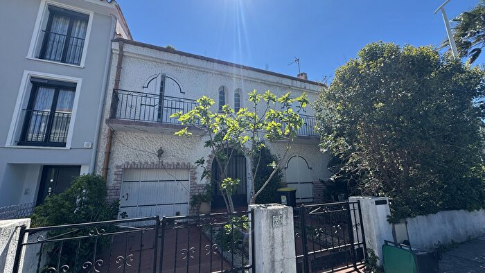 Maison à vendre - Perpignan, Bas Vernet, Clodion - 6 pièces - 4 chambres
