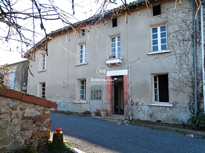 Maison 5 pièces à vendre à Saint-Victurnien