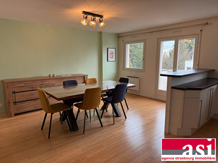 Appartement à louer - Strasbourg, Robertsau - 4 pièces - 3 chambres