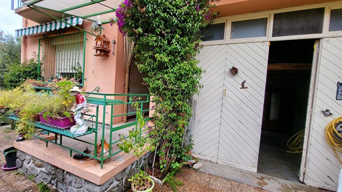 Maison 5 pièces à Céret, à vendre