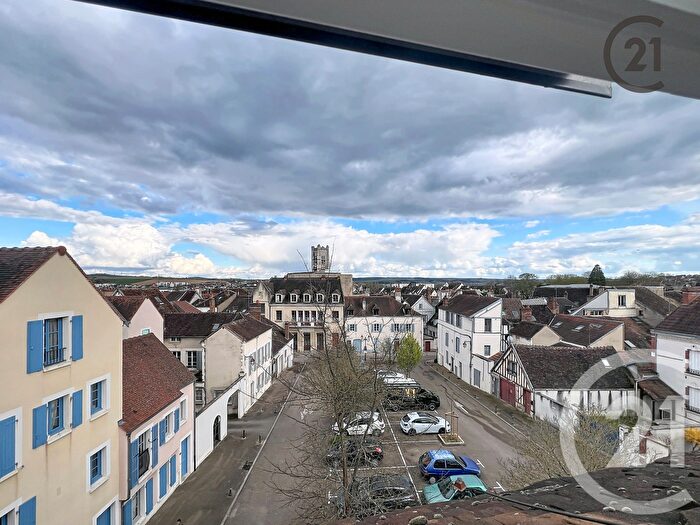 Appartement à vendre - Auxerre, Centre-ville - 2 pièces - 1 chambre