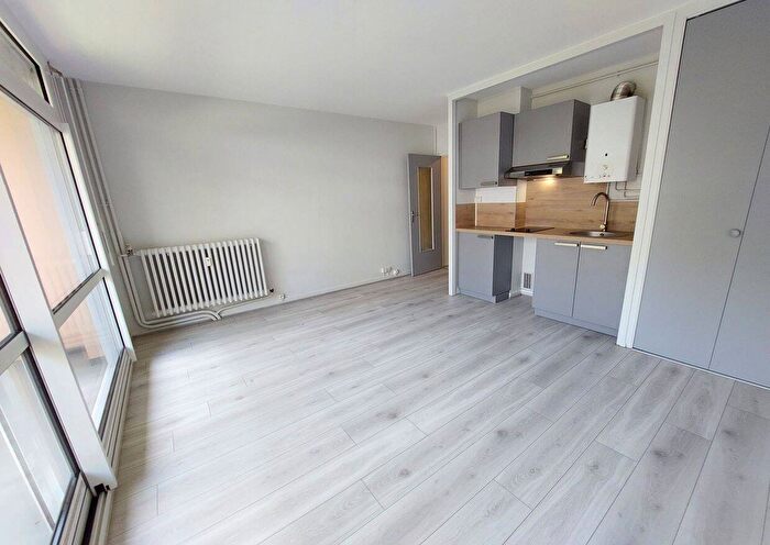 Appartement à louer - La Gare, Libourne - 1 pièce