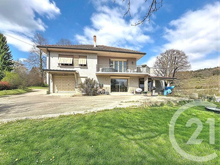 Maison à vendre - Cour-et-Buis - 10 pièces - 7 chambres