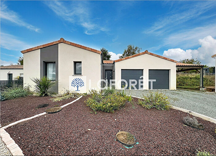 Maison 4 pièces à vendre à Combrand