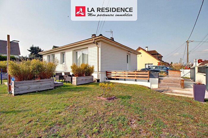 Maison à vendre - Saint-Étienne-du-Rouvray - 5 pièces - 3 chambres