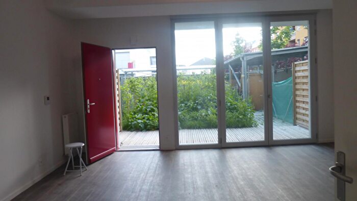 Appartement à louer - Nanterre, Chemin de lîle - 3 pièces - 2 chambres