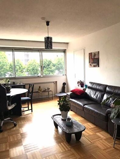 Appartement à louer - Gratte Ciel, Villeurbanne - 4 pièces - 3 chambres