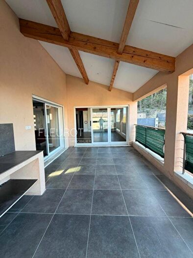 Appartement à louer - Nord, La Ciotat - 4 pièces - 3 chambres