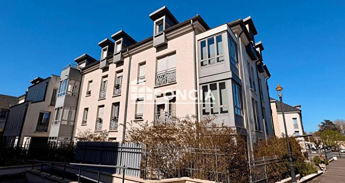 Appartement à vendre - Étampes, Centre-Ville - 2 pièces - 1 chambre