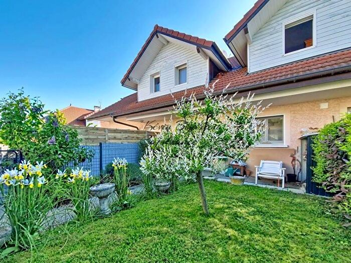 Maison 4 pièces à louer - Nord, Reignier-Ésery