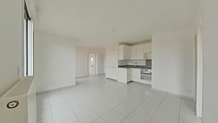 Appartement à louer - Saint-Étienne, Saint-Roch, Vivaraize, Valbenoite, Centre Deux - 3 pièces - 2 chambres