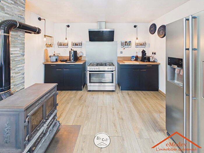Maison 4 pièces à Charmois-l'Orgueilleux, à vendre